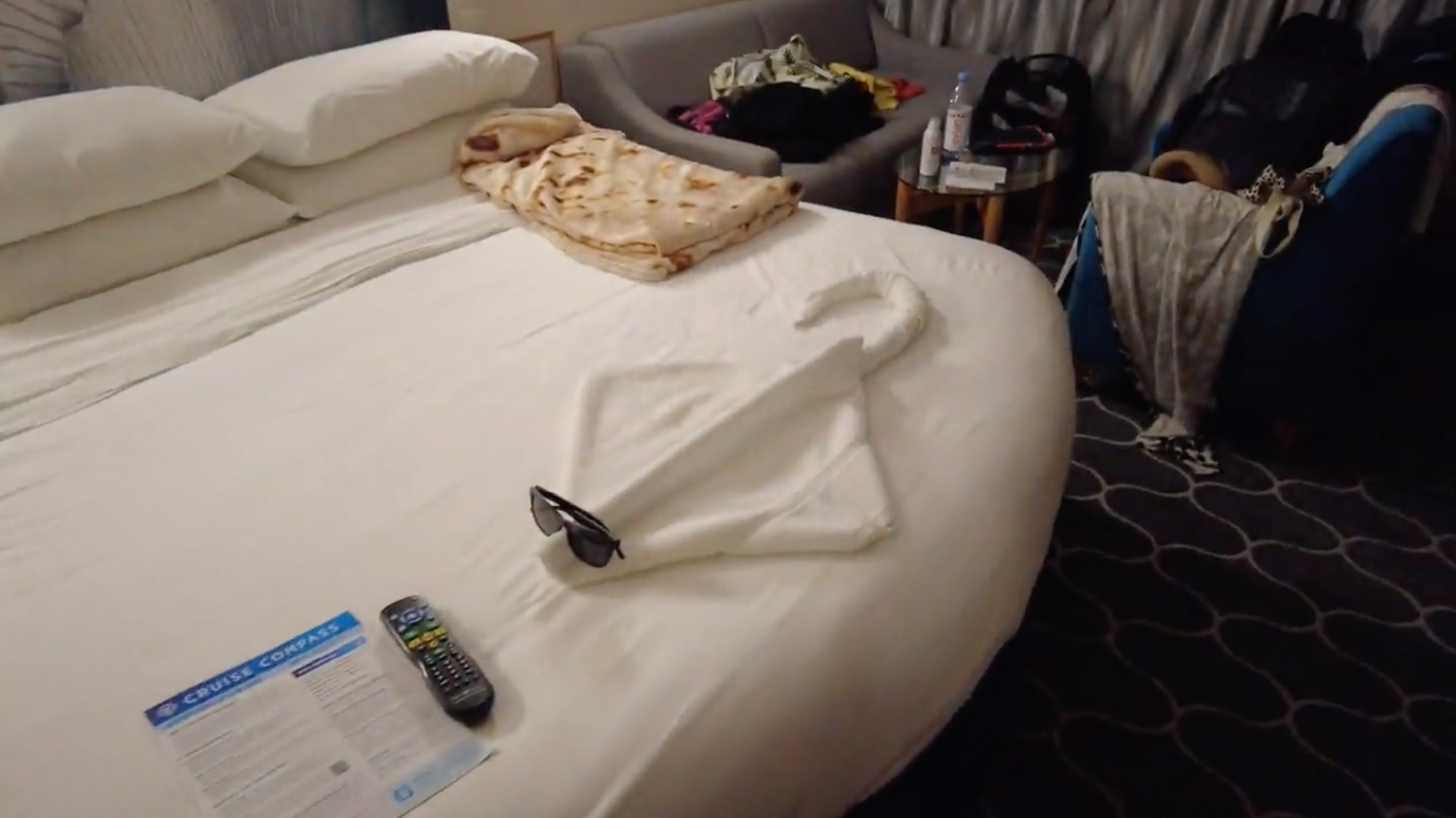 Guss Database – Views and Queues