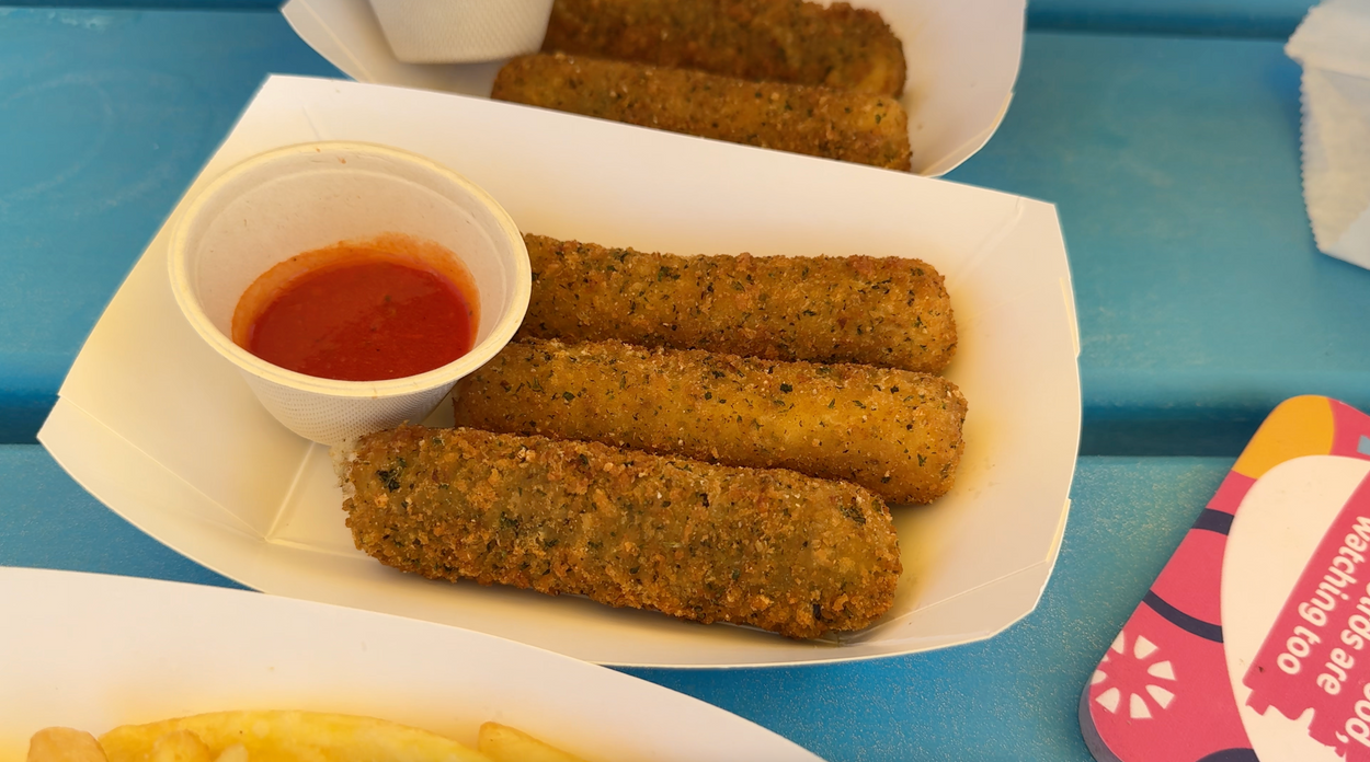 Cruise Food Hall of Fame – Views and Queues